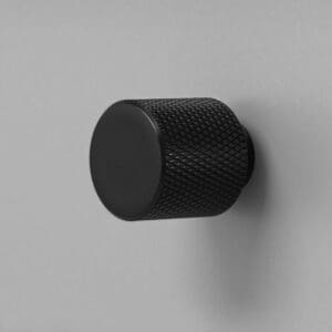 Knopp Helix matt svart Ø20 – frontapply.se