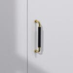 Handtag Brohult M polerad mässing / svart – frontapply.se